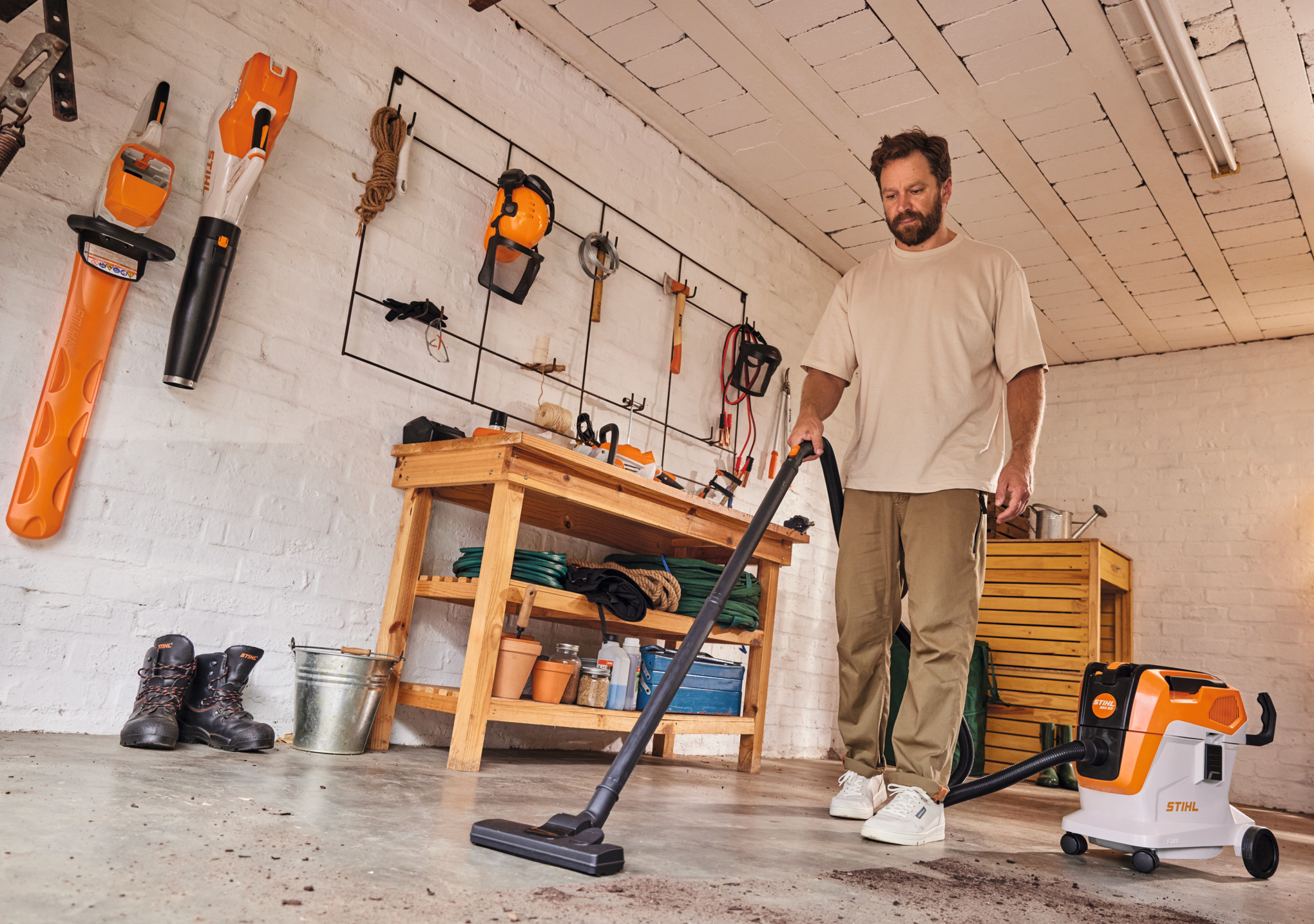 STIHL Vacuum Cleaners: Trusted Partner for Indoor Cleaning | STIHL